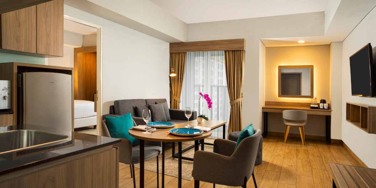 Apa Beda Kamar Standard Dan Deluxe?