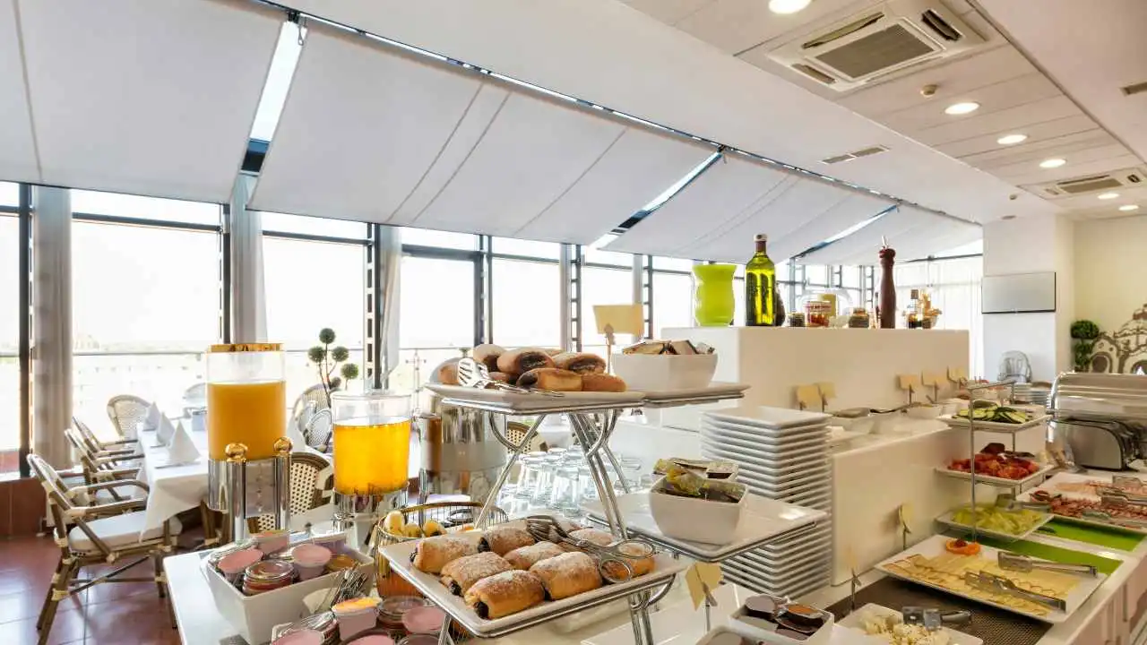 Apa Buffet Di Hotel? Kenali Jenis-jenisnya!